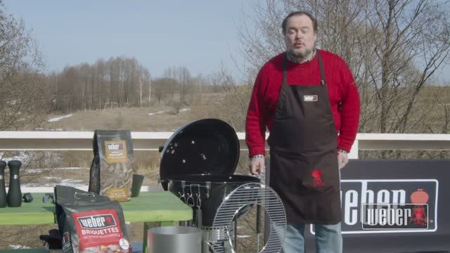 Большой говяжий стейк на угольном гриле Weber. Влад Пискунов.