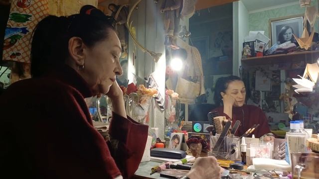 Актриса Светлана Басова «Под абажуром»: про обнажёнку и матерщину в спектаклях