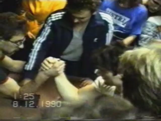 Обнинск Зимний слет 1990 часть 5   Армреслинг