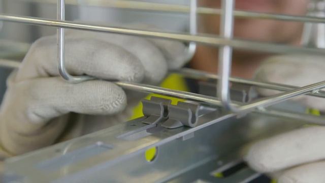 Подвес кабельных лотков на тросовых зажимах UniGrip