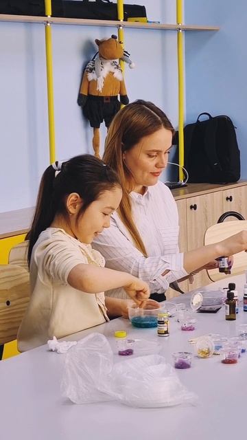 Творческий мастер-класс по "Слаймам"