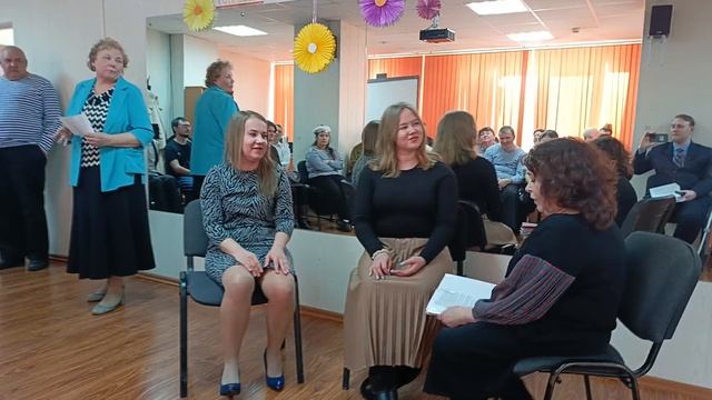 Шуточный номер «Три девицы вечерком выбирали женихов»