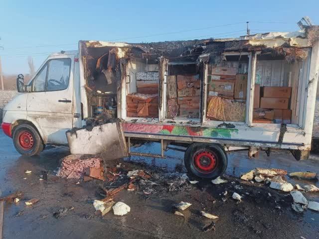 Гражданский автомобиль атакован БПЛА ВСУ на автодороге Васильевка – Днепрорудный.