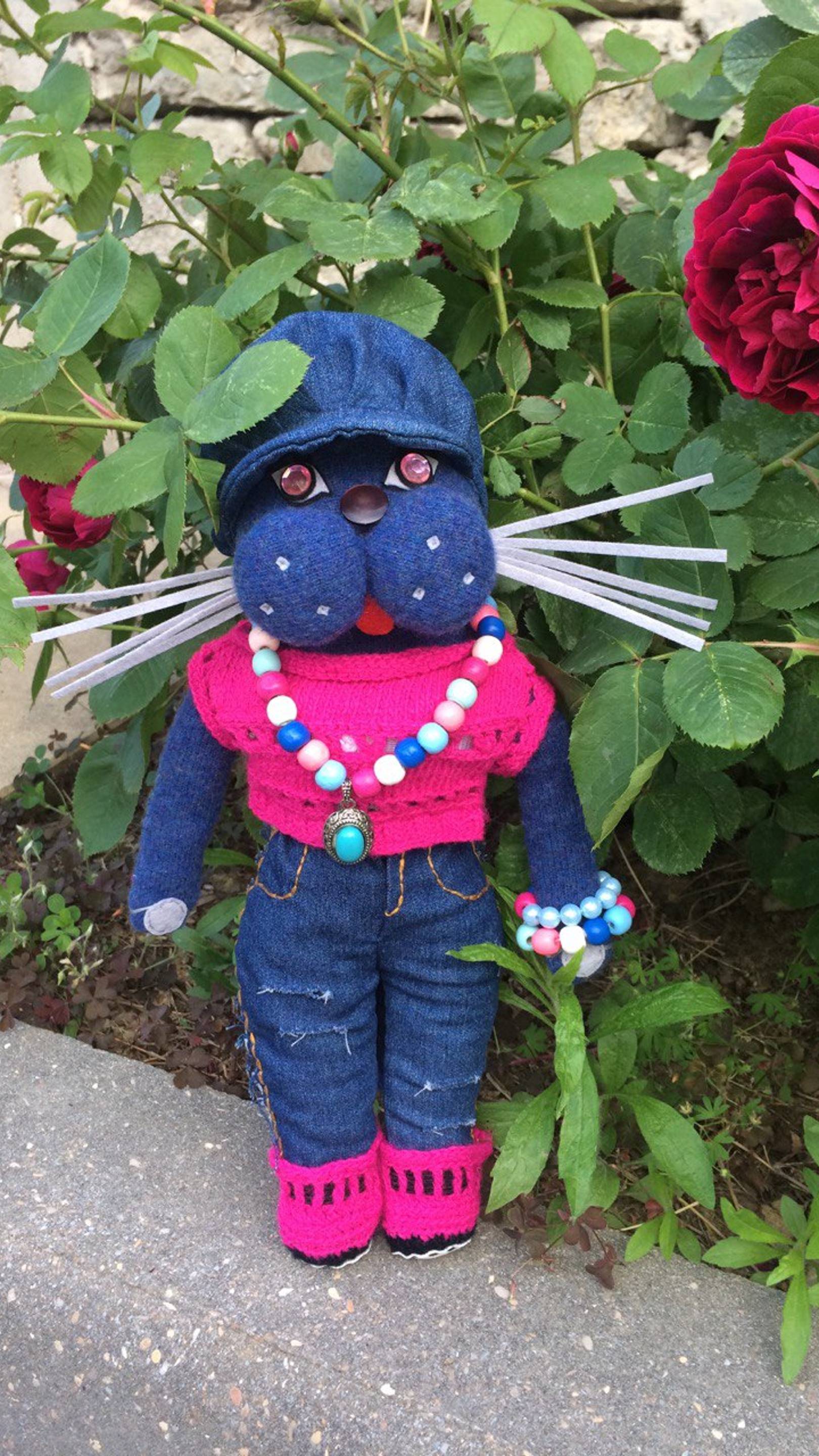 Кошечка Миса https://www.avito.ru/kaspiysk/tovary_dlya_detey_i_igrushki/koshechka_misa_millitagrats_