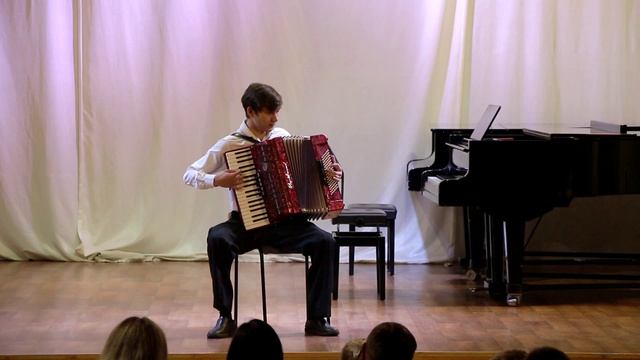 08 Е. Петербургский «Синий платочек», Исп. Дмитриев Влад, преп. Пономарева Е.И.