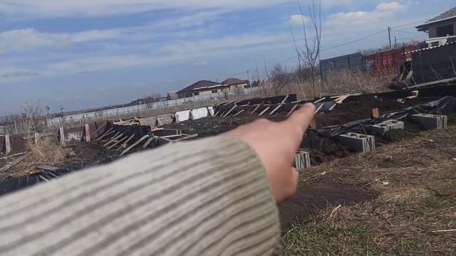 Постройка нового гаража своими руками. Заливка фундамента. Ленточный фундамент своими руками. Гараж