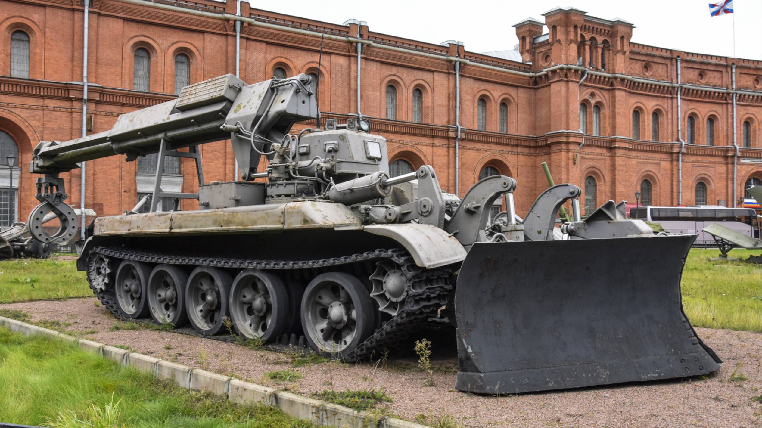 История инженерной машины ИМР