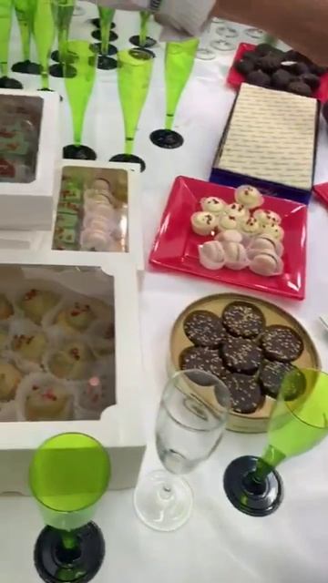 ФУРШЕТ В ЧЕСТЬ  ОТКРЫТИЯ МАГАЗИНА....🙂