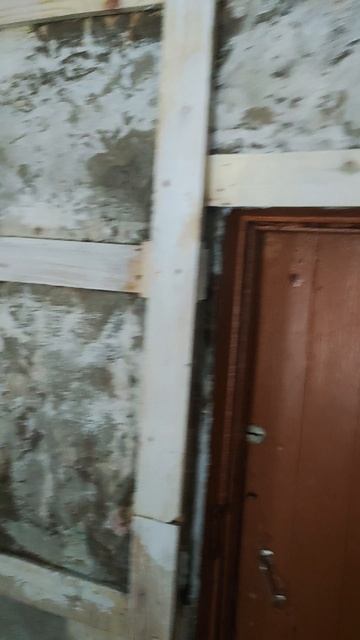 Продолжаем разбирать дом внутри. 4 часть