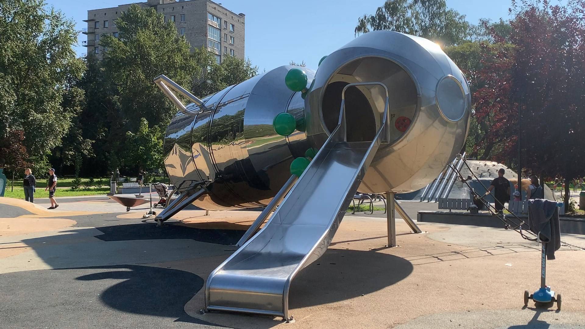 Заневский парк Санкт-Петербург обзор, новая интересная космическая площадка, развлечения для детей