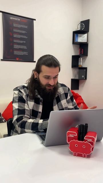 Дешёвый сервер = дорогие проблемы...