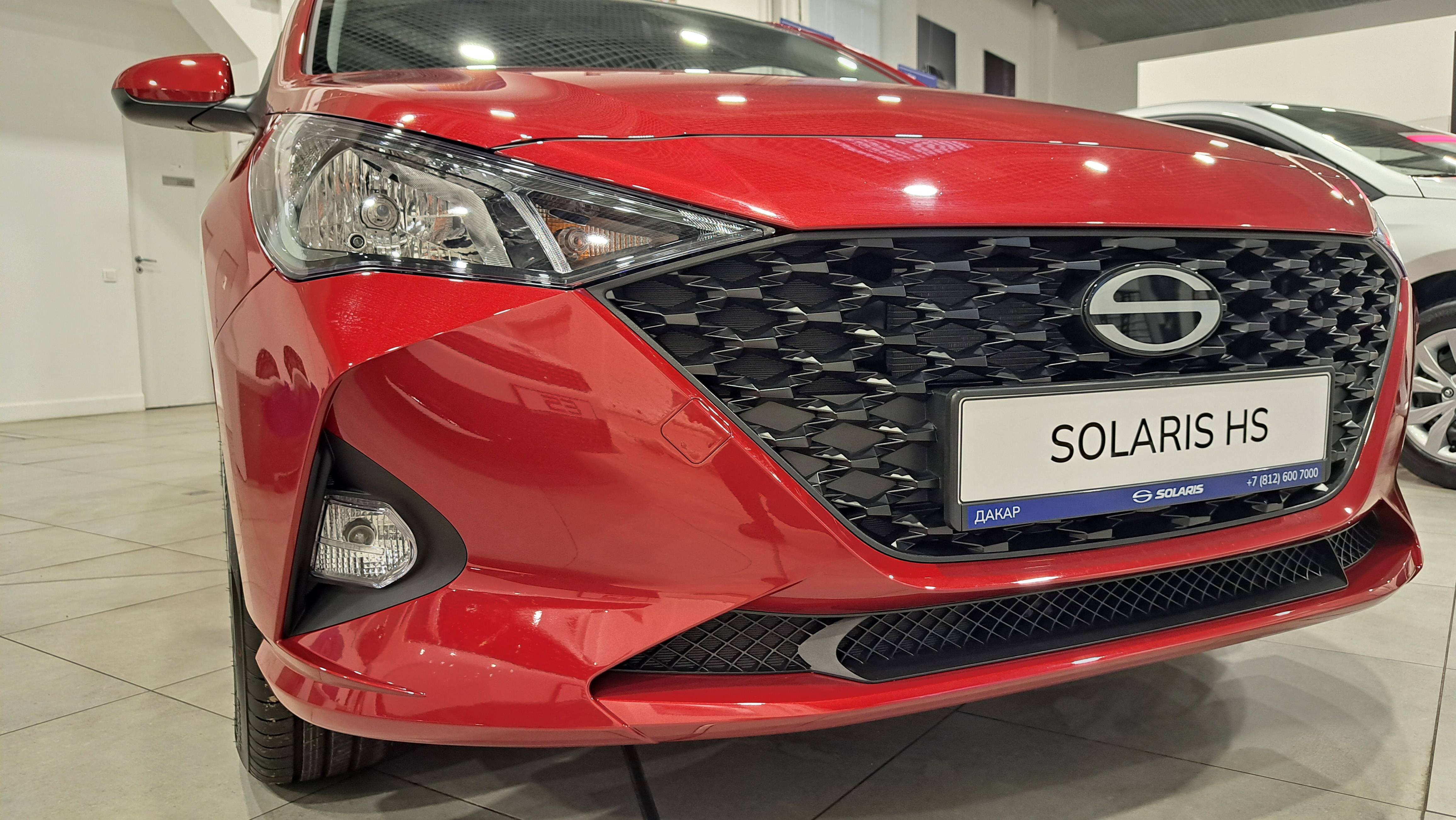 SOLARIS HS в красном кузове