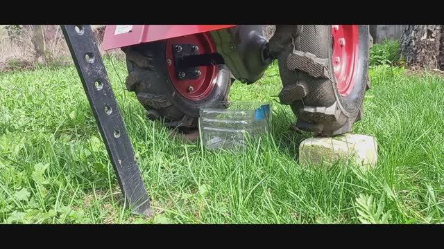 Меняю масло в мотоблоке _Тарпан_, подготавливаю к работе.