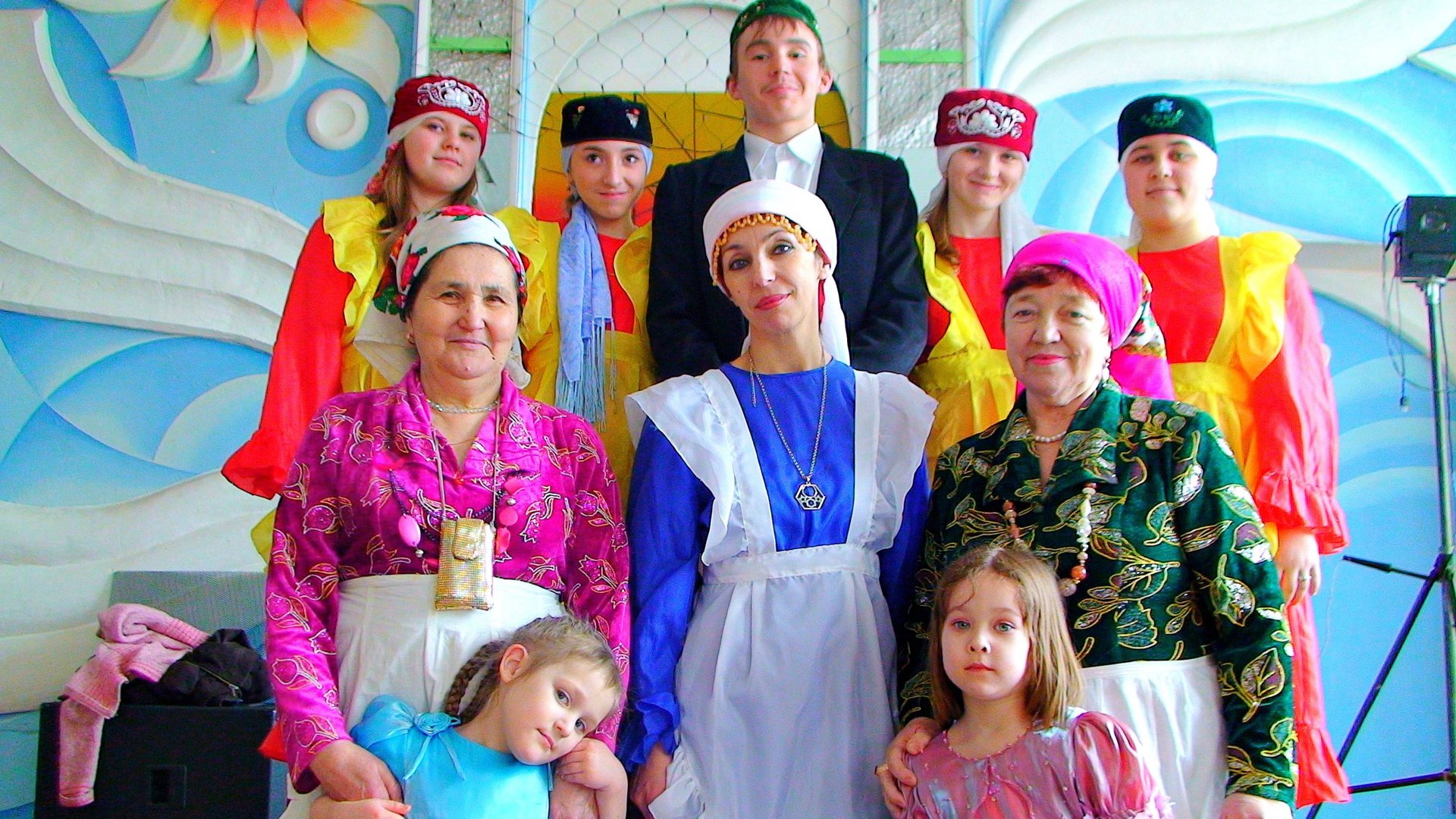 Татарский фольклорный ансамбль "Чишмә", Руководитель Виктория Полшкова, архивные записи 2009