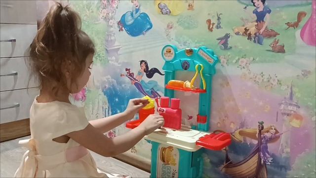 Учимся делиться✨ Весёлое видео для детей😀