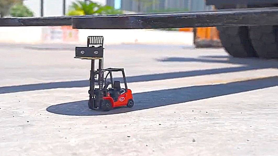 Мощный высоковольтный вилочный погрузчик EP с простым и точным управлением