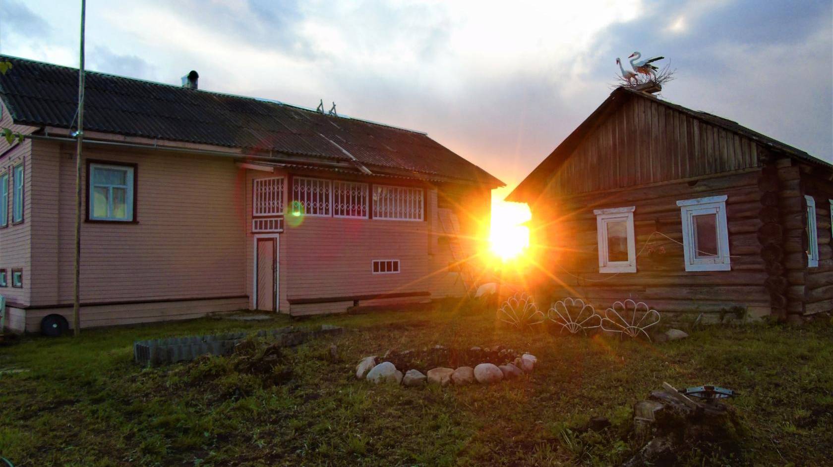 Юрий Старцев  " Берегите деревню"