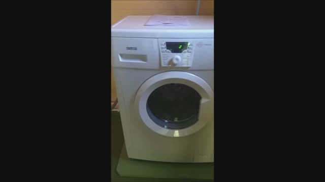 Установка стиральной машины на деревянном полу