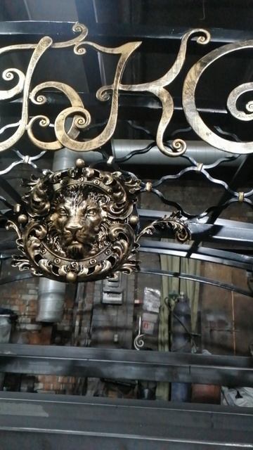 козырёк для дома и дачи