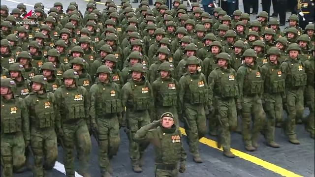 Российские космонавты передали поздравления с Днем защитника Отечества