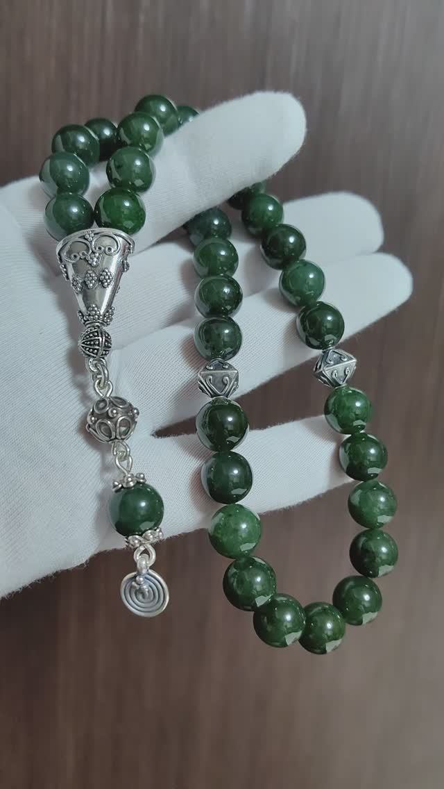 Четки из нефрита