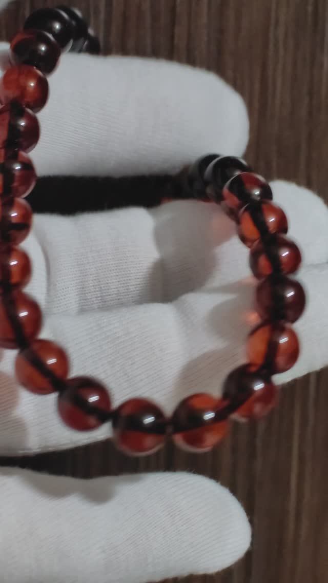 Четки-браслет из янтаря
