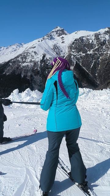 Обучение катанию на горных лыжах. Домбай.