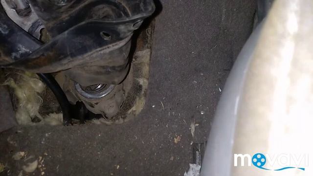 замена подушки реактивной тяги КПП калина.mp4