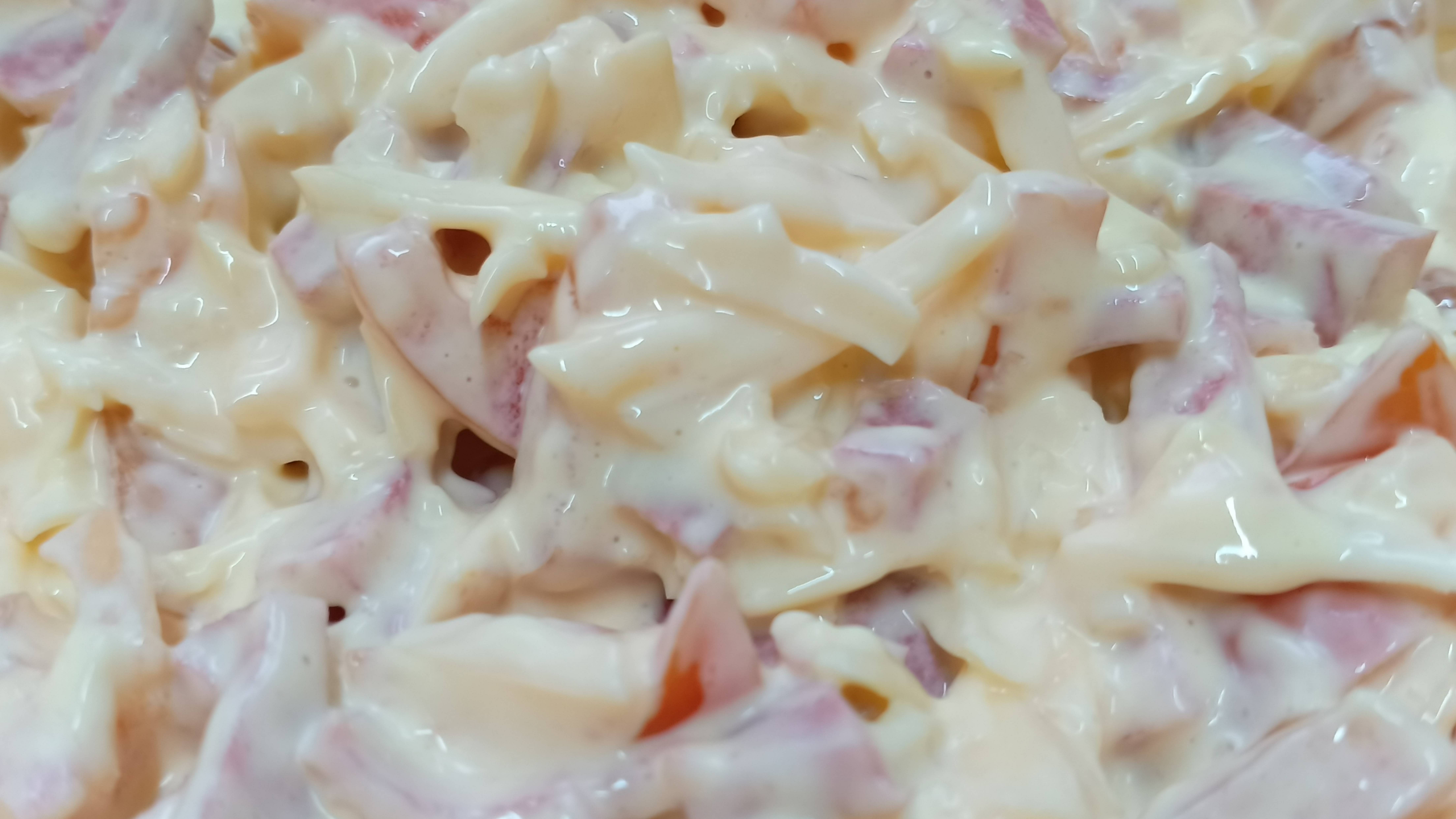 Салат из того что осталось в холодильнике))))