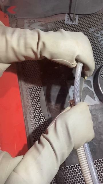 Песочим через трафарет металл