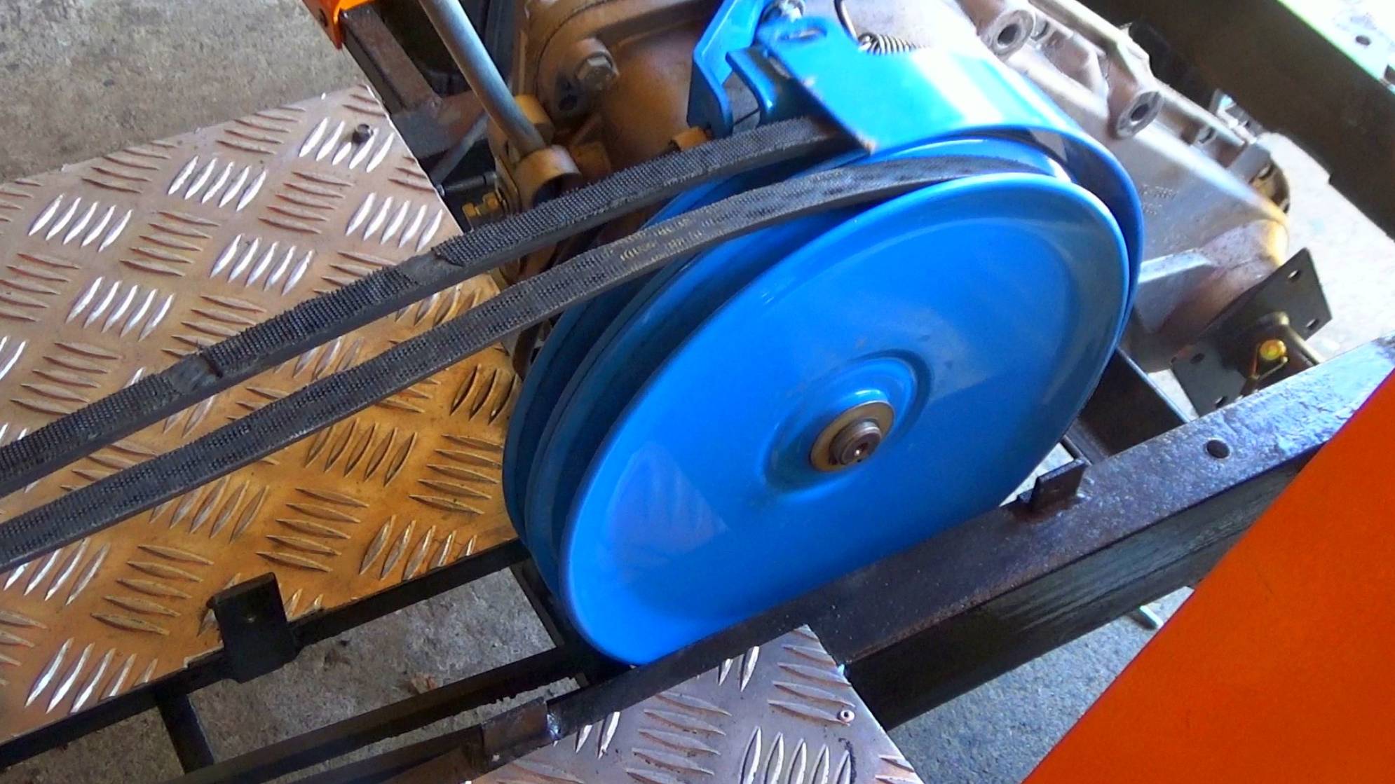 Второй дополнительный приводной ремень на мотоблок Нева или минитрактор / Homemade garden tractor