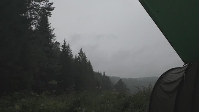 занятия в дождь