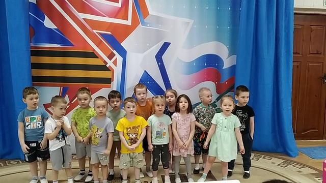 С Днём Защитника Отечества от "Любознаек"!