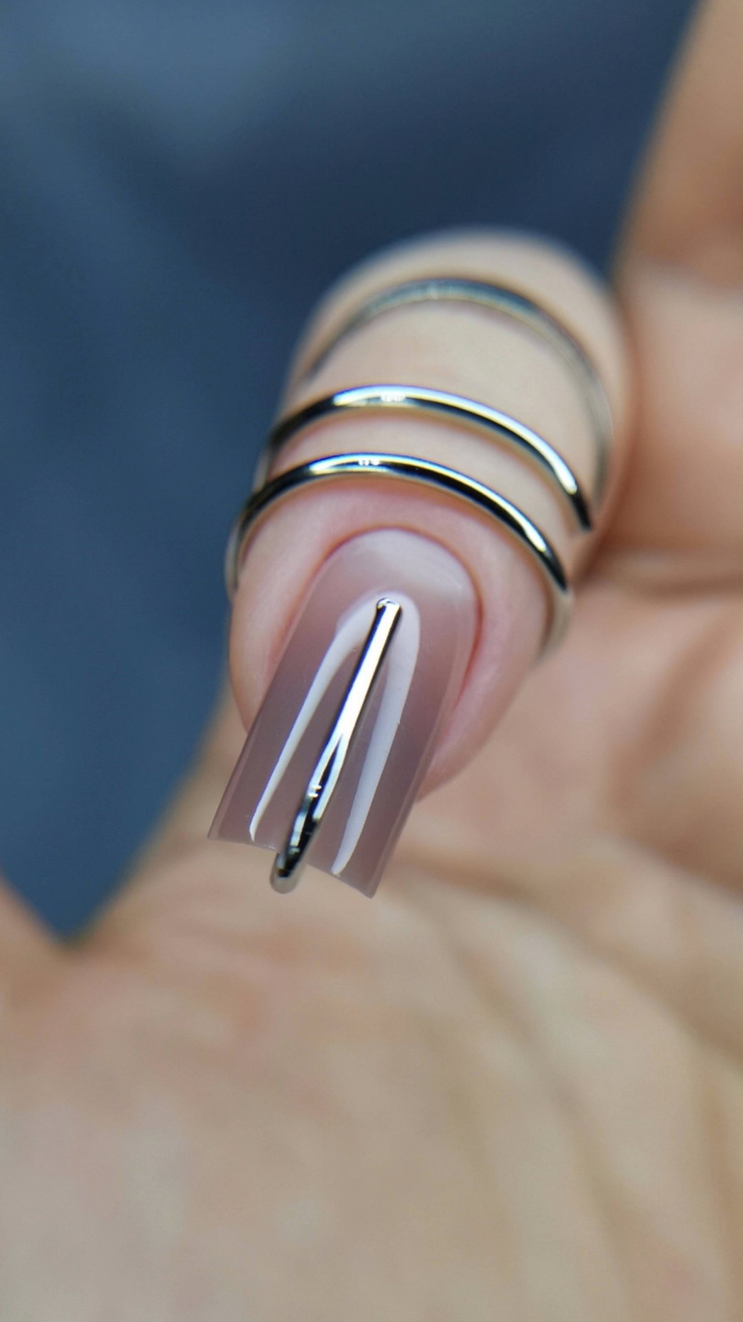 Невероятно эстетичный переход. Наращивание под кутикулу без ступеньки) на верхние формы.