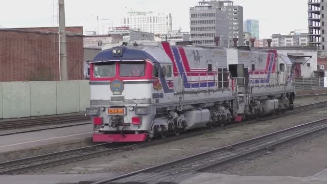 Монгольский тепловоз 2ZAGAL - такого вы не увидите больше нигде в мире | Улан-Батор