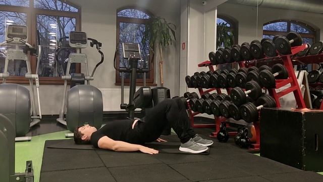 ягодичный мостик