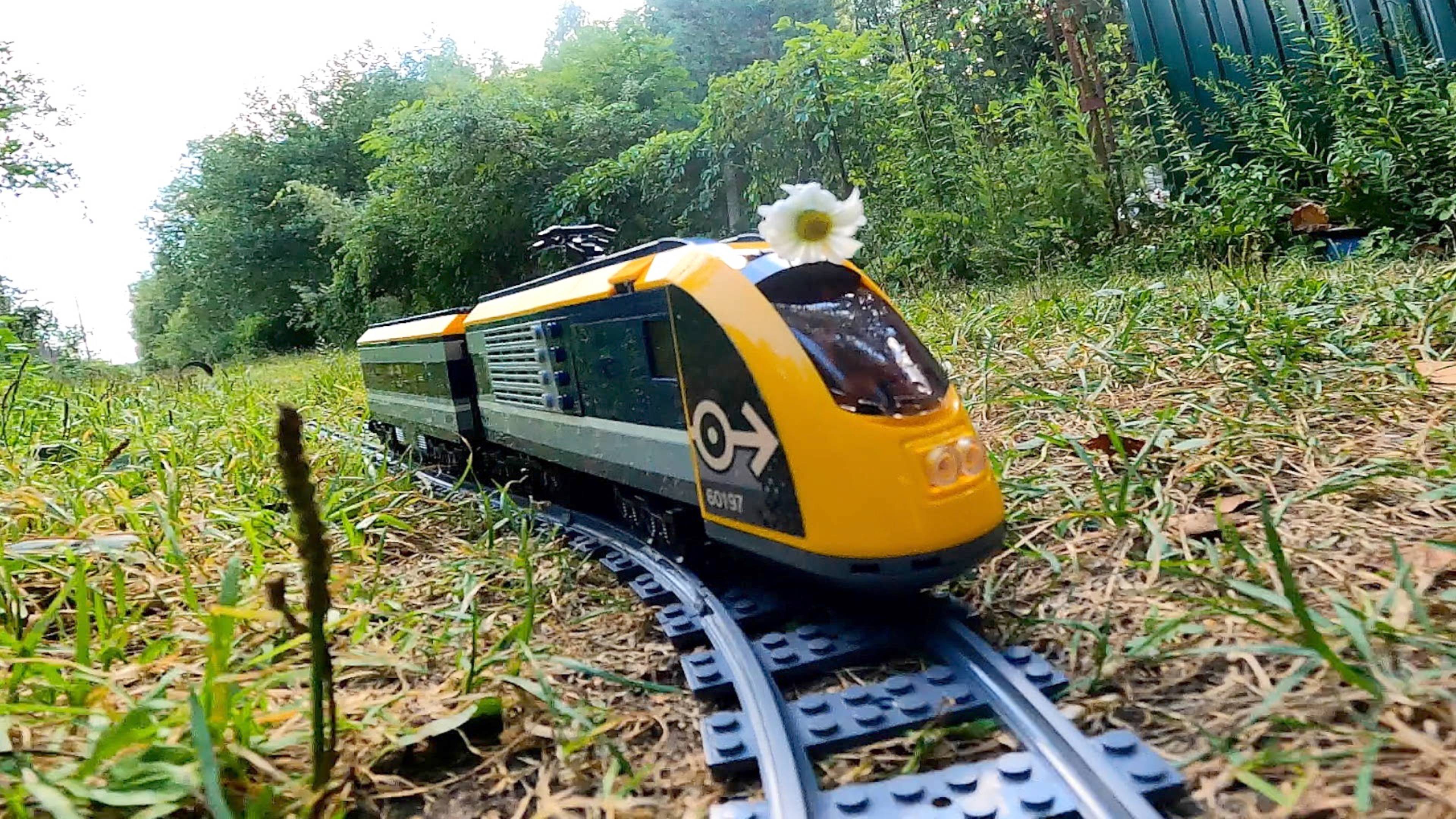 ПОЕЗДА для детей - Игрушечный поезд едет по жд - Детский канал про поезда игрушки