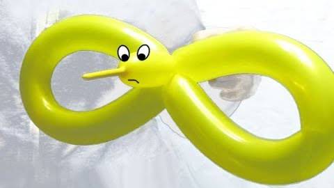 Оса из воздушного шарика