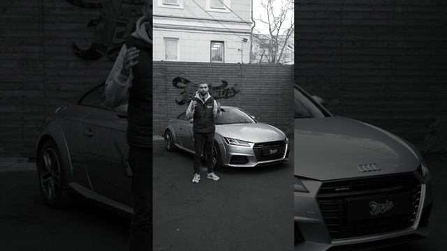 Оклеили Audi TT в голубой винил