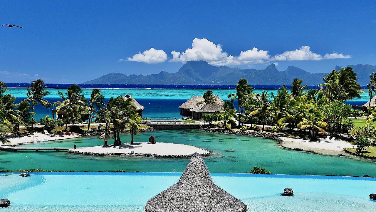InterContinental Tahiti Resort & Spa ｜ Best 5-star hotel on the island of Tahiti (full tour)