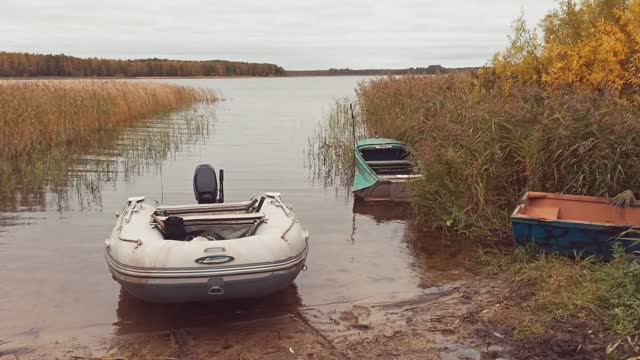 На рыбалку.