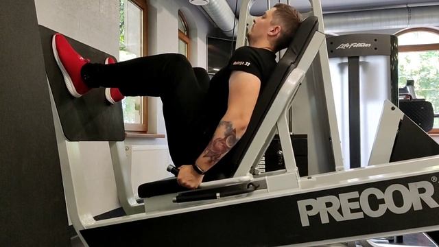 жим от платформы в тренажере