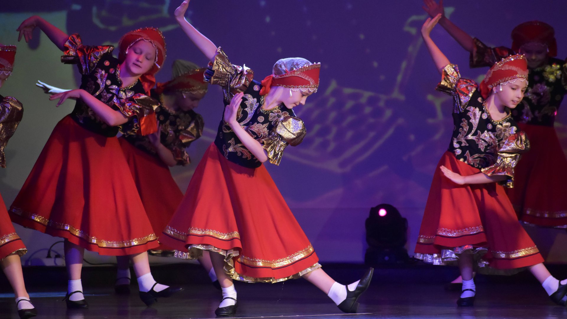 Детский танец "Царевны"