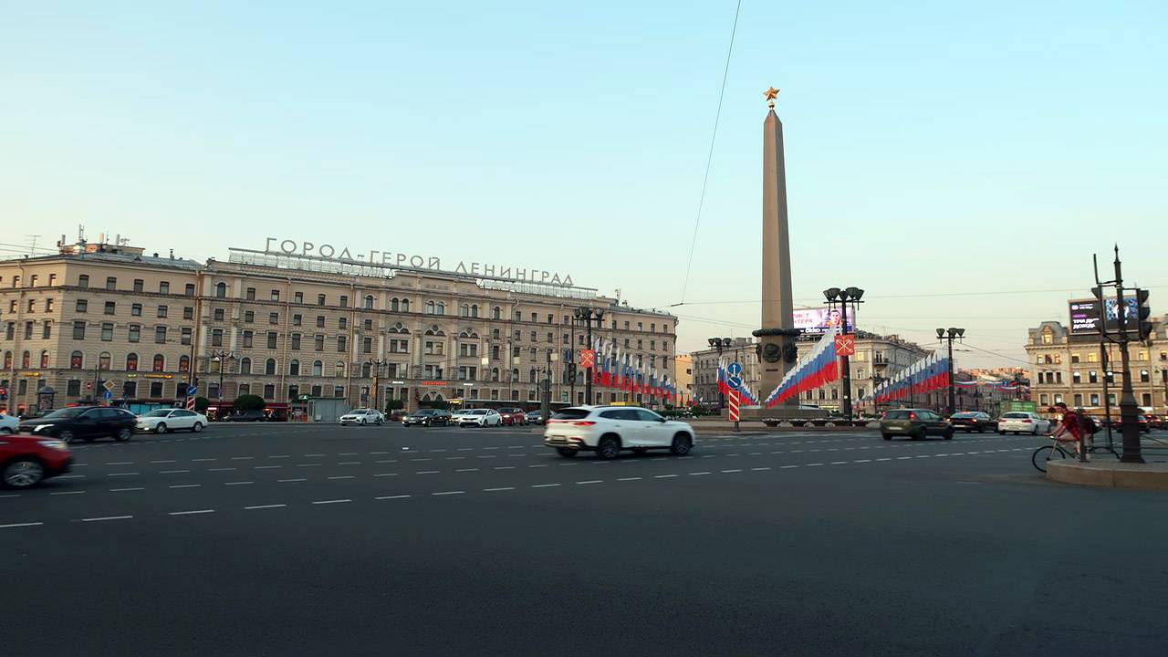 По Невскому проспекту от Казанского собора до железнодорожного вокзала. Что посмотреть в Питере