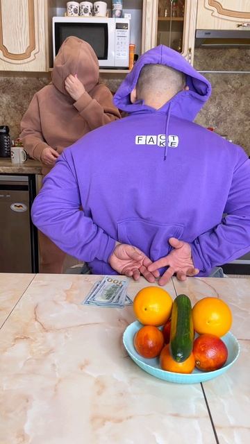 Она умнее его 😅😍