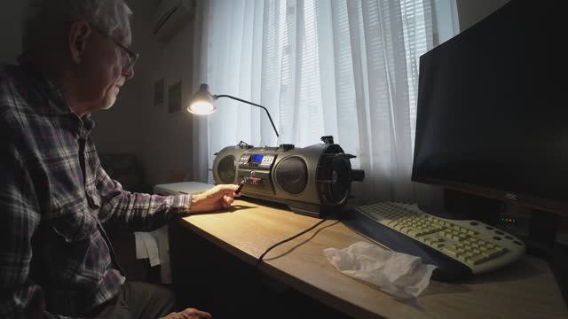 Доработа магнитолы JVC RV-NB1