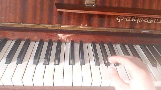 тили тили бом на пианино