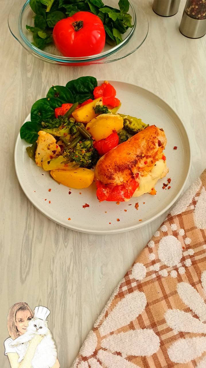 Сочная куриная грудка в духовке.