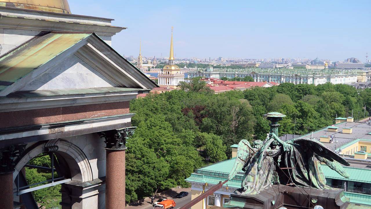 Вид на Санкт-Петербург с высоты колонады Исаакиевского собора.  Что посмотреть в Питере за 5 дней