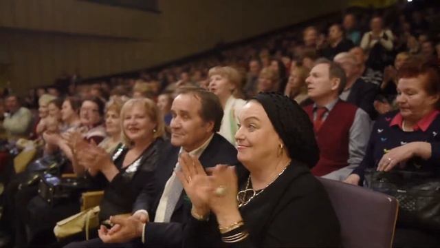 Мы желаем счастья вам! - фрагмент концерта И.Шаферана